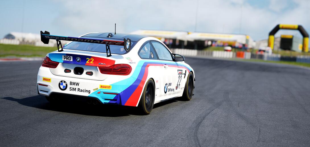 BMW Sim Racing M4 GT4 - White | Awesome Simracing