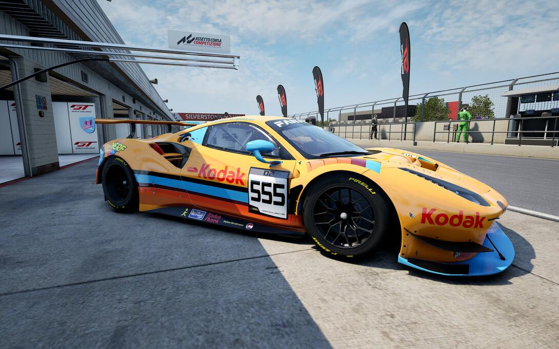 Flying Fotographic Ferraris #555 | Awesome Simracing